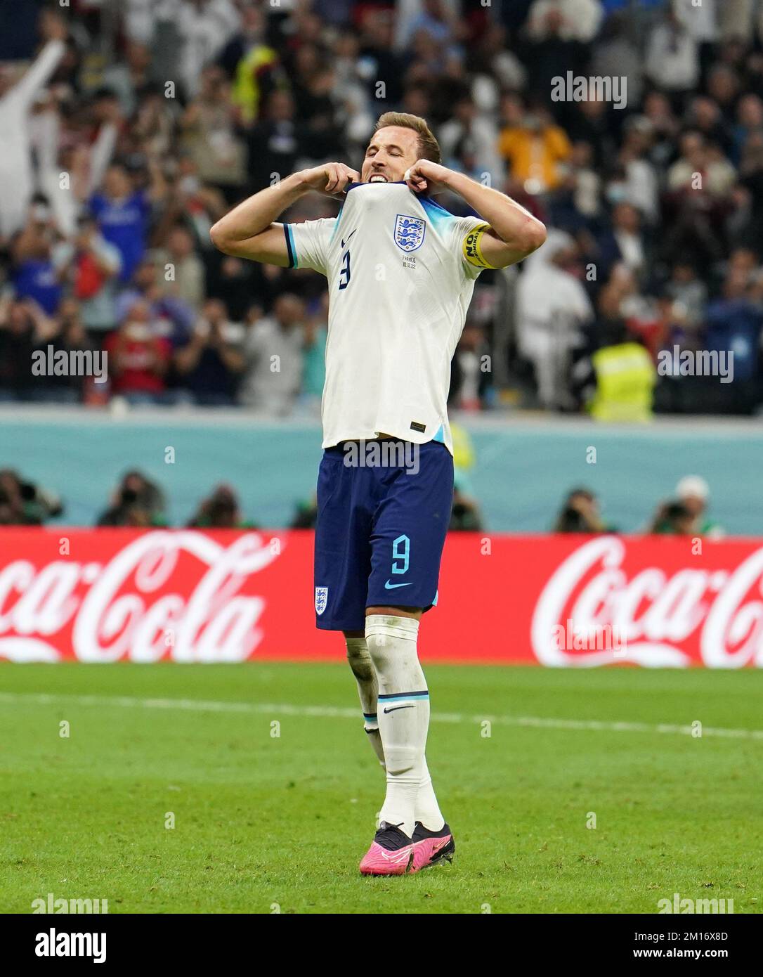 England's Harry Kane reacts after shooting over the bar from the ...