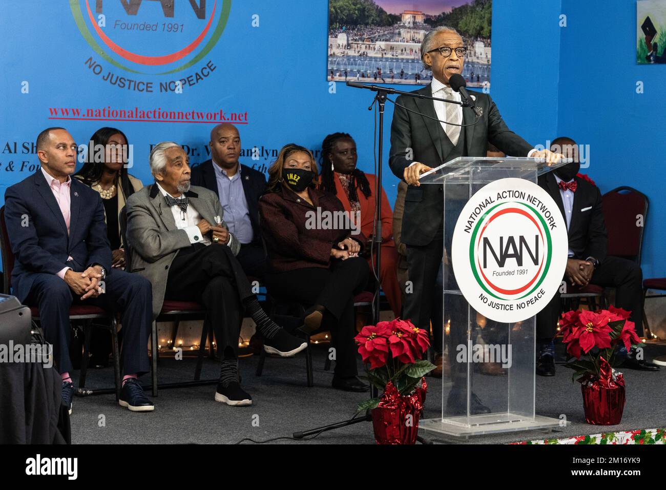 Reverend Sharpton speaks while he, NAN and elected officials celebrate ...