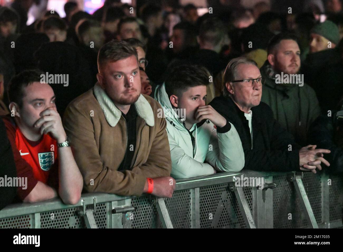 Qatar england fans hi-res stock photography and images - Alamy
