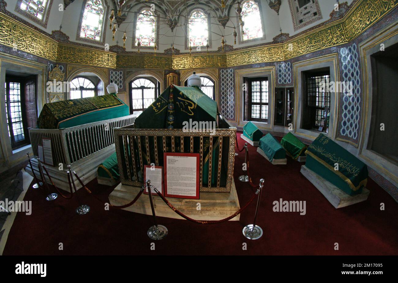 Tomb of Selim III and Mustafa III in Istanbul, Turkey Stock Photo - Alamy