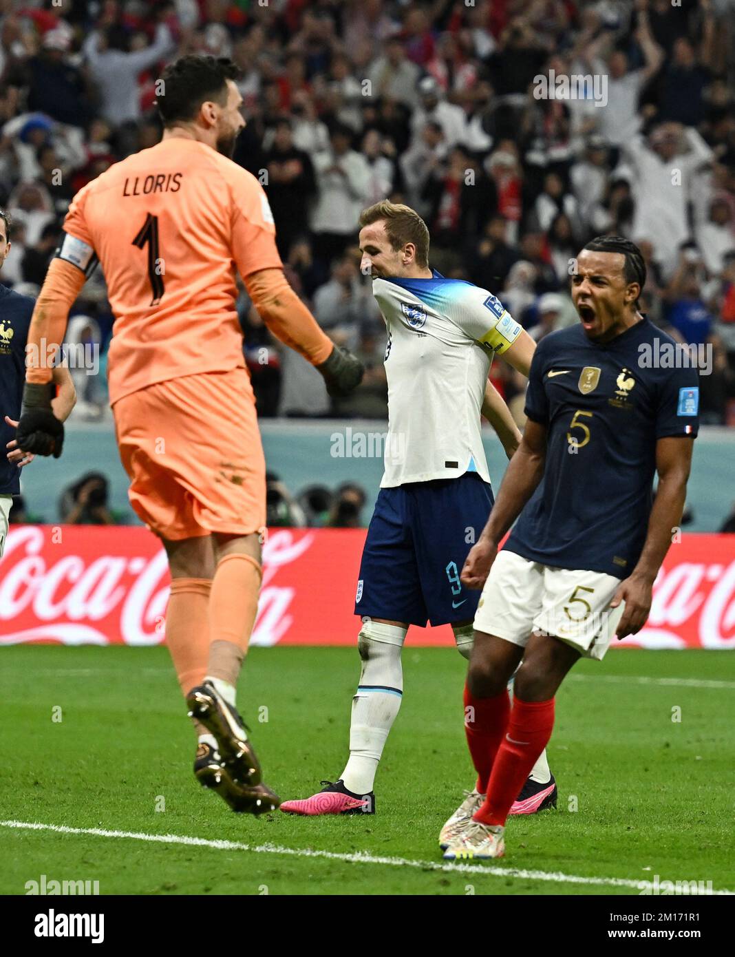 Jules kounde celebrate hi-res stock photography and images - Alamy