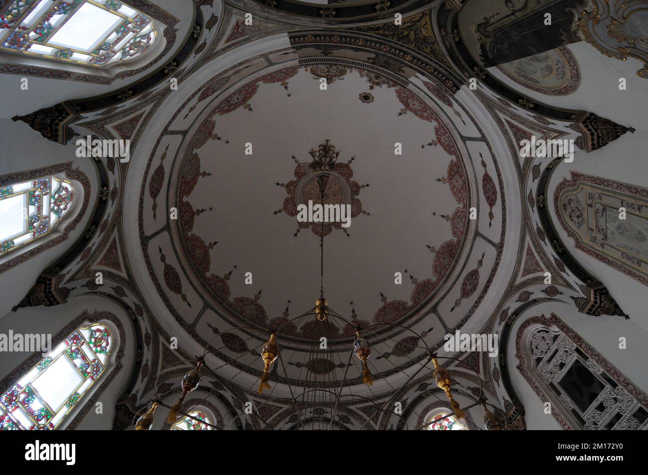 Tomb of Selim III and Mustafa III in Istanbul, Turkey Stock Photo - Alamy