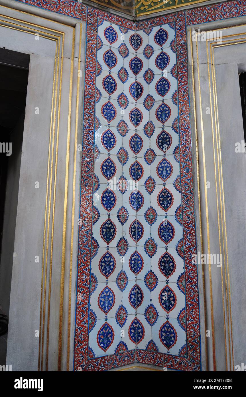 Tomb of Selim III and Mustafa III in Istanbul, Turkey Stock Photo - Alamy