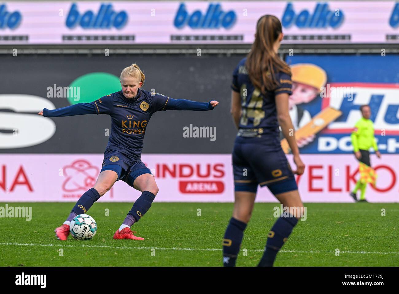 Linde Veefkind (25) of OHL pictured during a female soccer game between ...