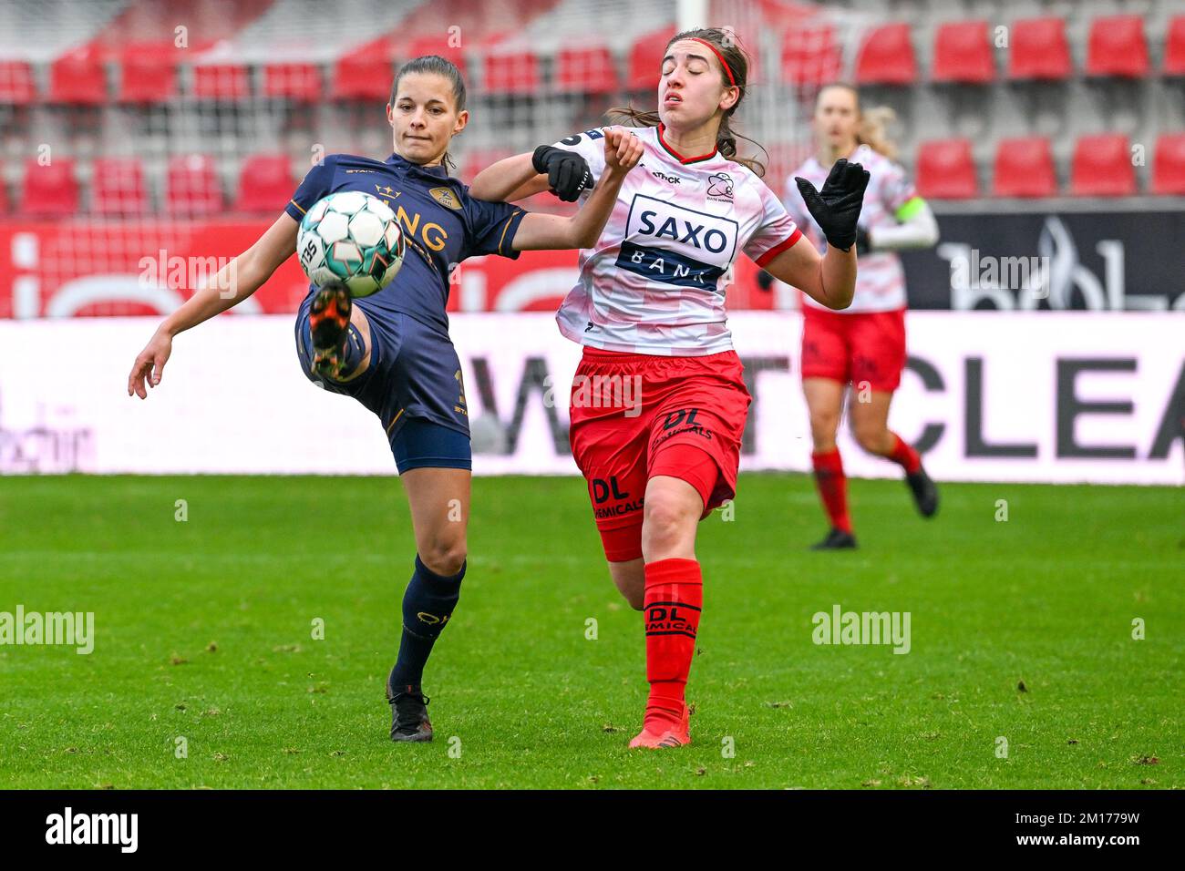 Shari Van Belle (14) of OHL and Lena Hubaut (12) of Zulte-Waregem ...