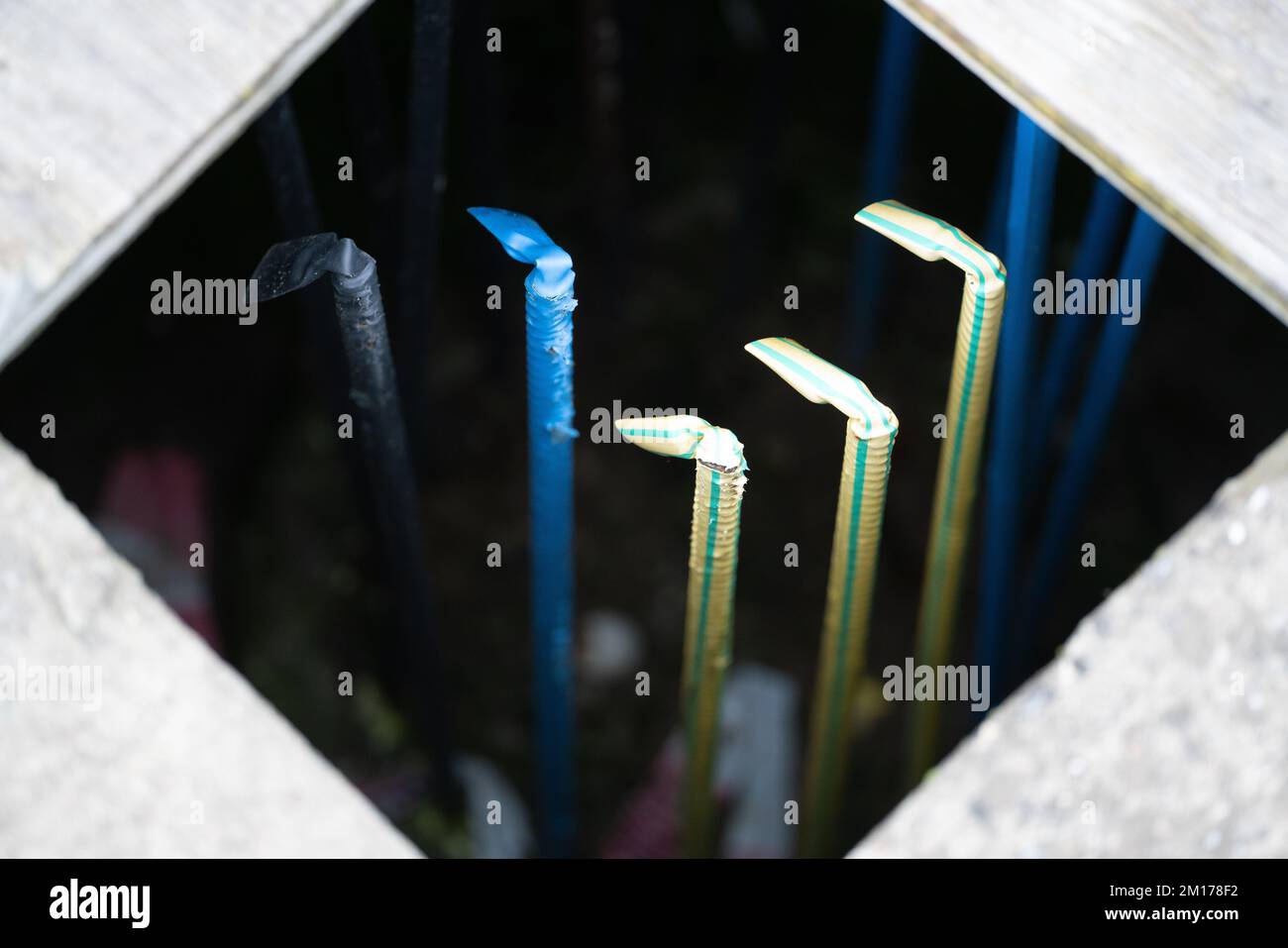 Rectangular rods hi-res stock photography and images - Alamy