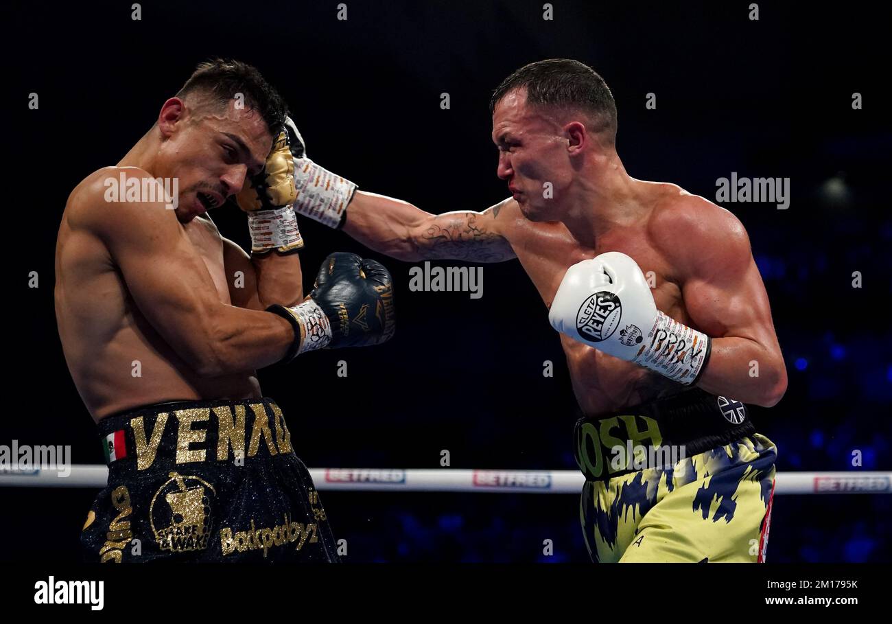 Luis Alberto Lopez (left) and Josh Warrington in action in their IBF ...