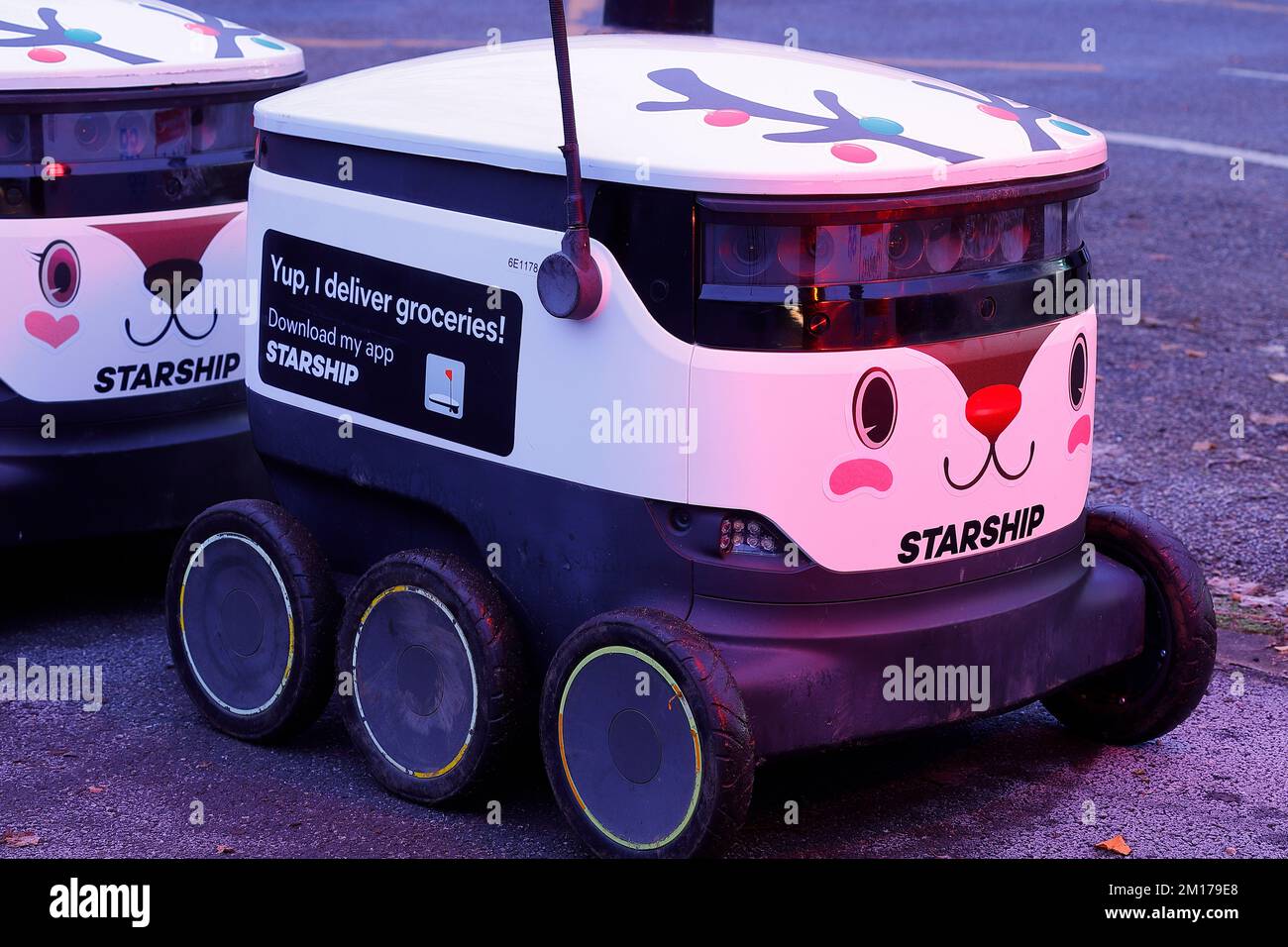 Starship delivery robots leeds hi-res stock photography and images - Alamy