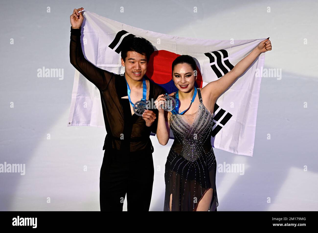 Turin, Italy. 10 December 2022. Hannah Lim, Ye Quan of Korea celebrate ...