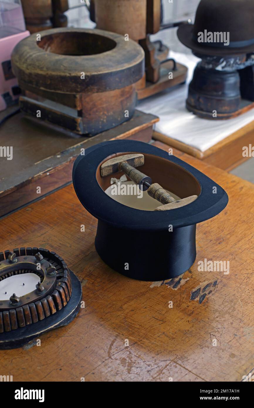 Hat stretcher and silk Top Hat at Lock & Co hatters Stock Photo - Alamy