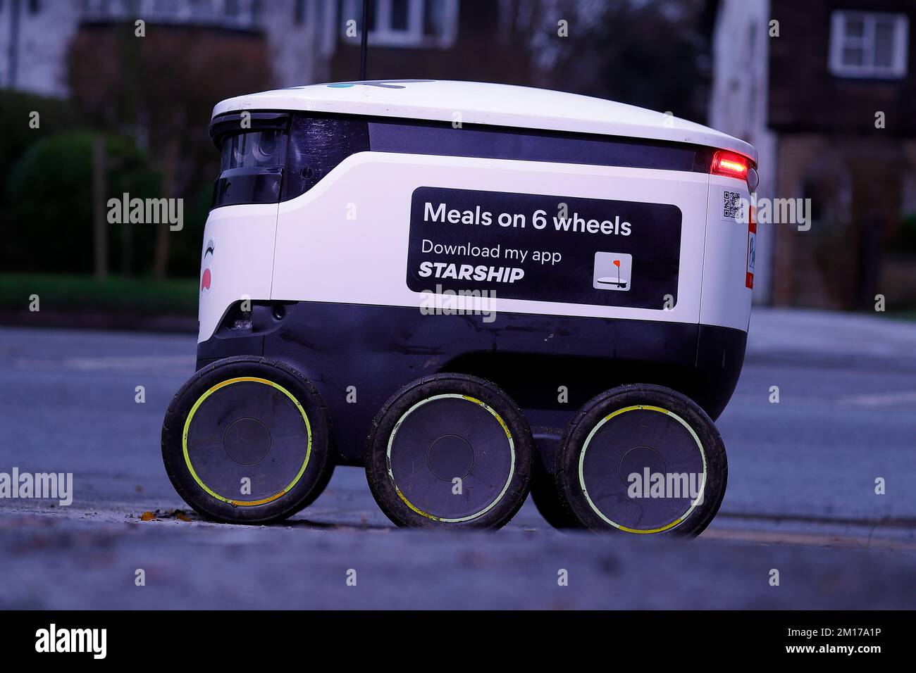 6 wheeled robot hi-res stock photography and images - Alamy