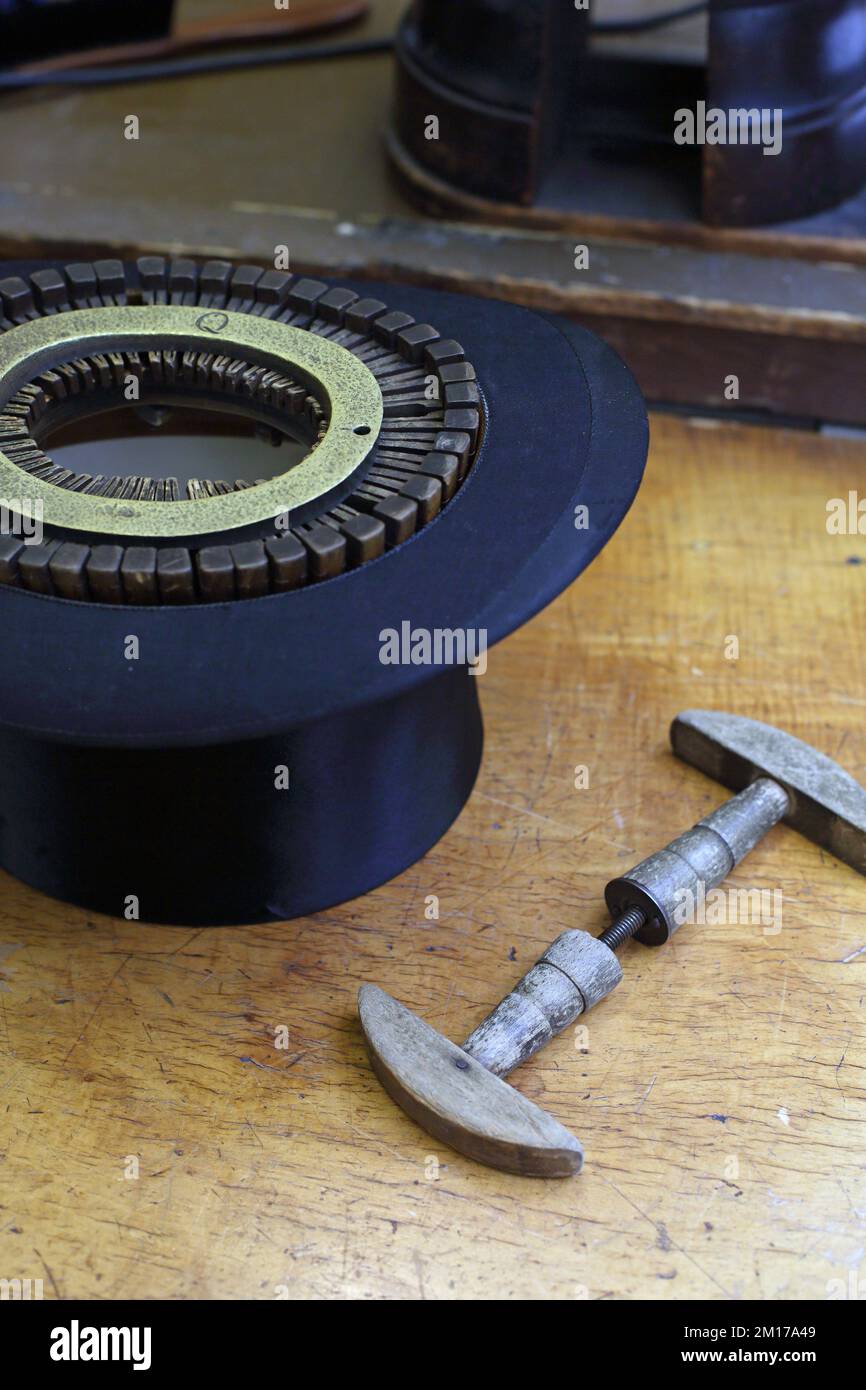 Conformateur device for head measure to make Silk Top Hat at Lock & Co ...