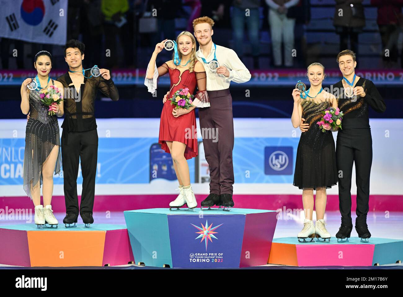 Junior Ice Dance Awards, L-R, Hannah LIM & Ye QUAN (KOR) second place ...