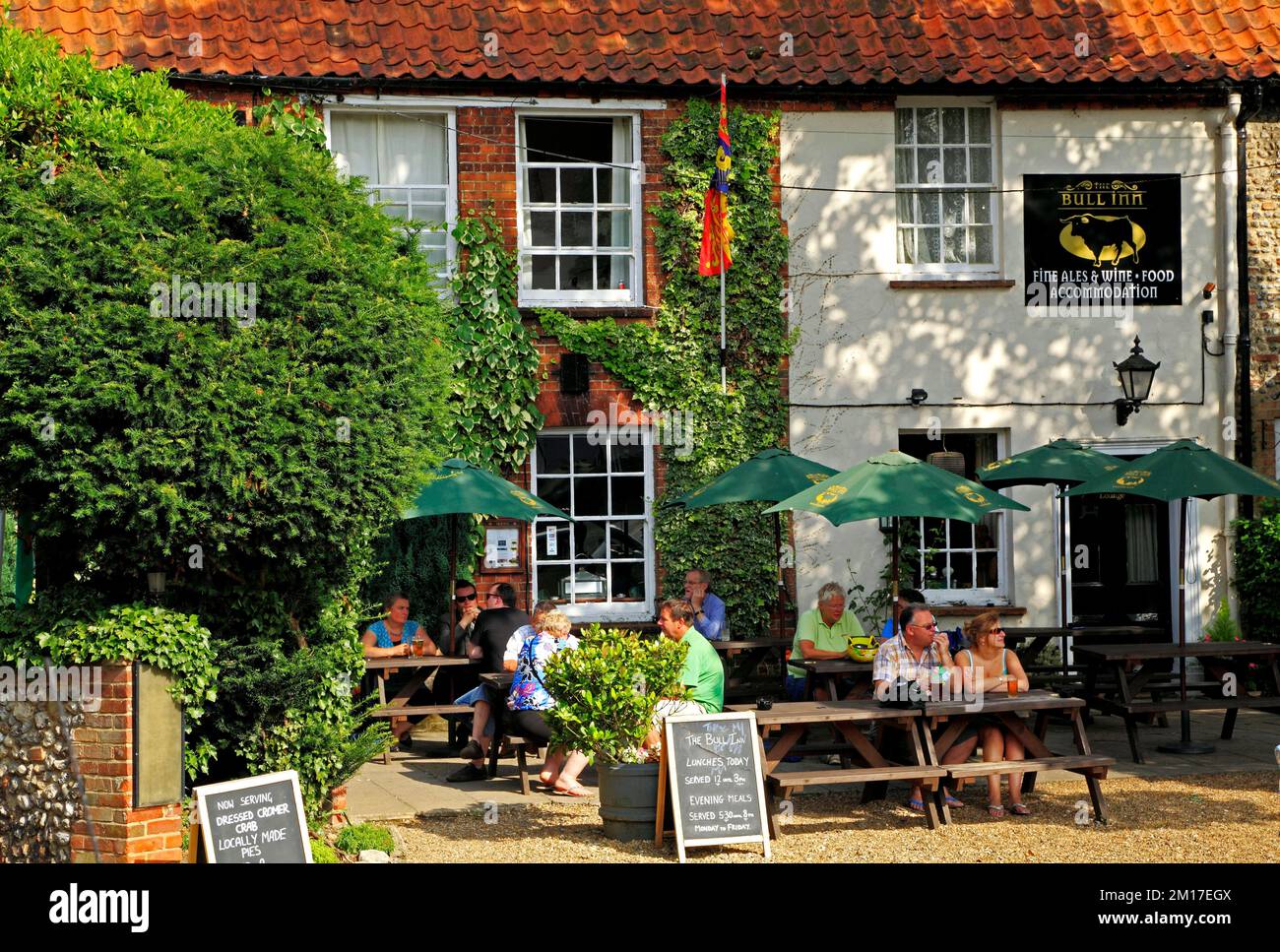 Bull garden hi-res stock photography and images - Alamy
