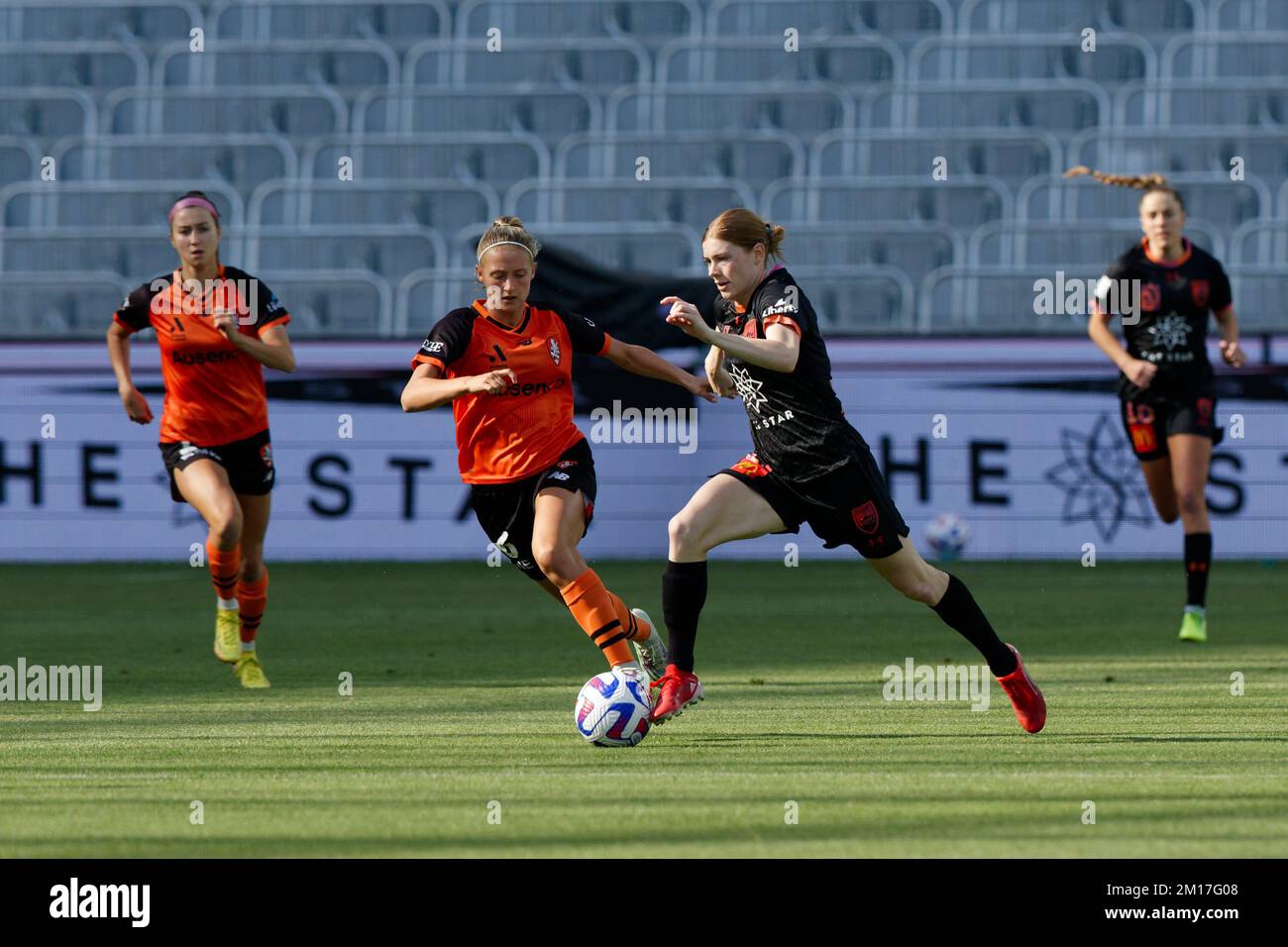 Sydney, Australia. 10th Dec, 2022. Cortnee Vine of Sydney FC controls ...