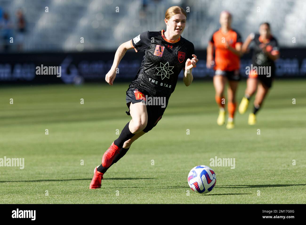 Sydney, Australia. 10th Dec, 2022. Cortnee Vine of Sydney FC controls ...