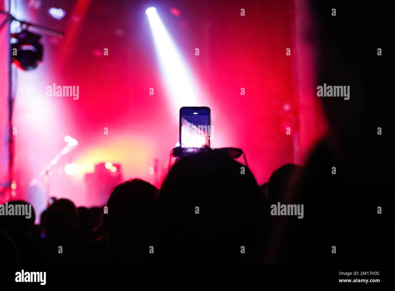 Woman smoke spotlight hi-res stock photography and images - Alamy