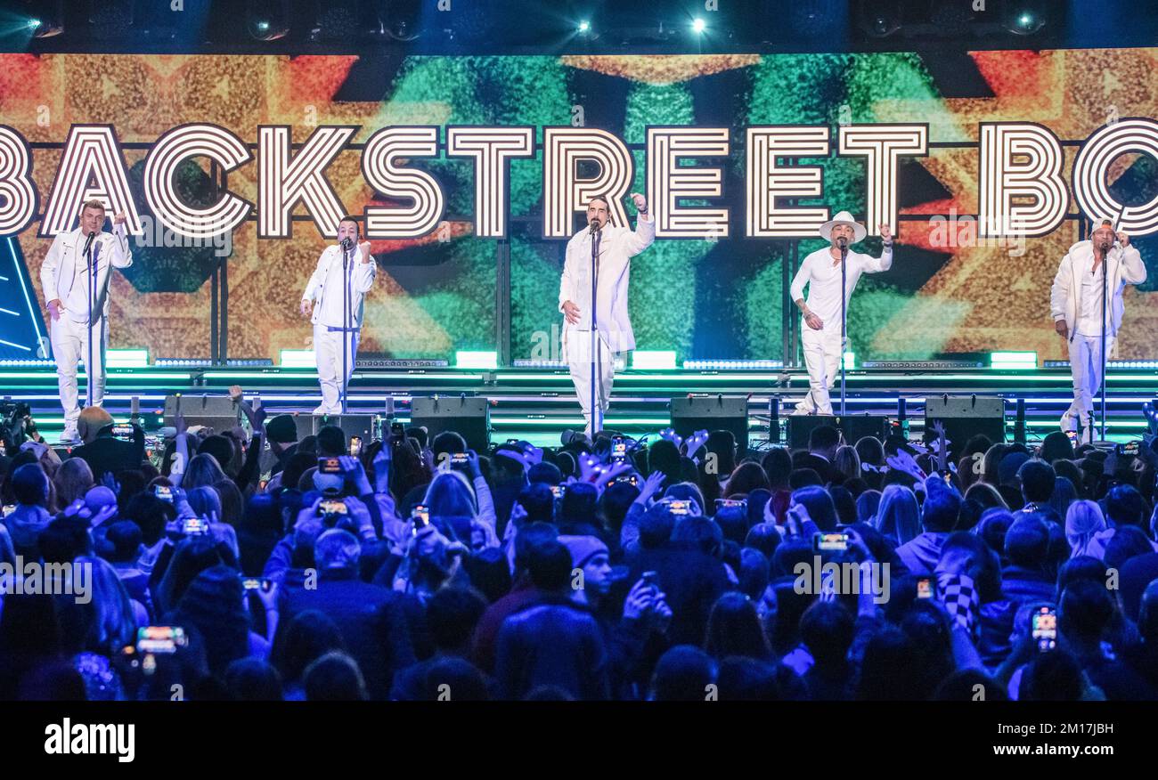 The Backstreet Boys perform onstage at the iHeartRadio Z100's Jingle ...