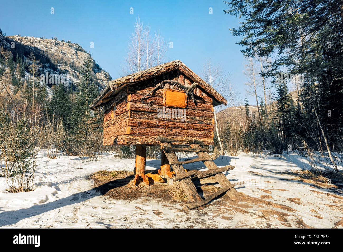 Baba yaga house on chicken legs hi-res stock photography and images - Alamy