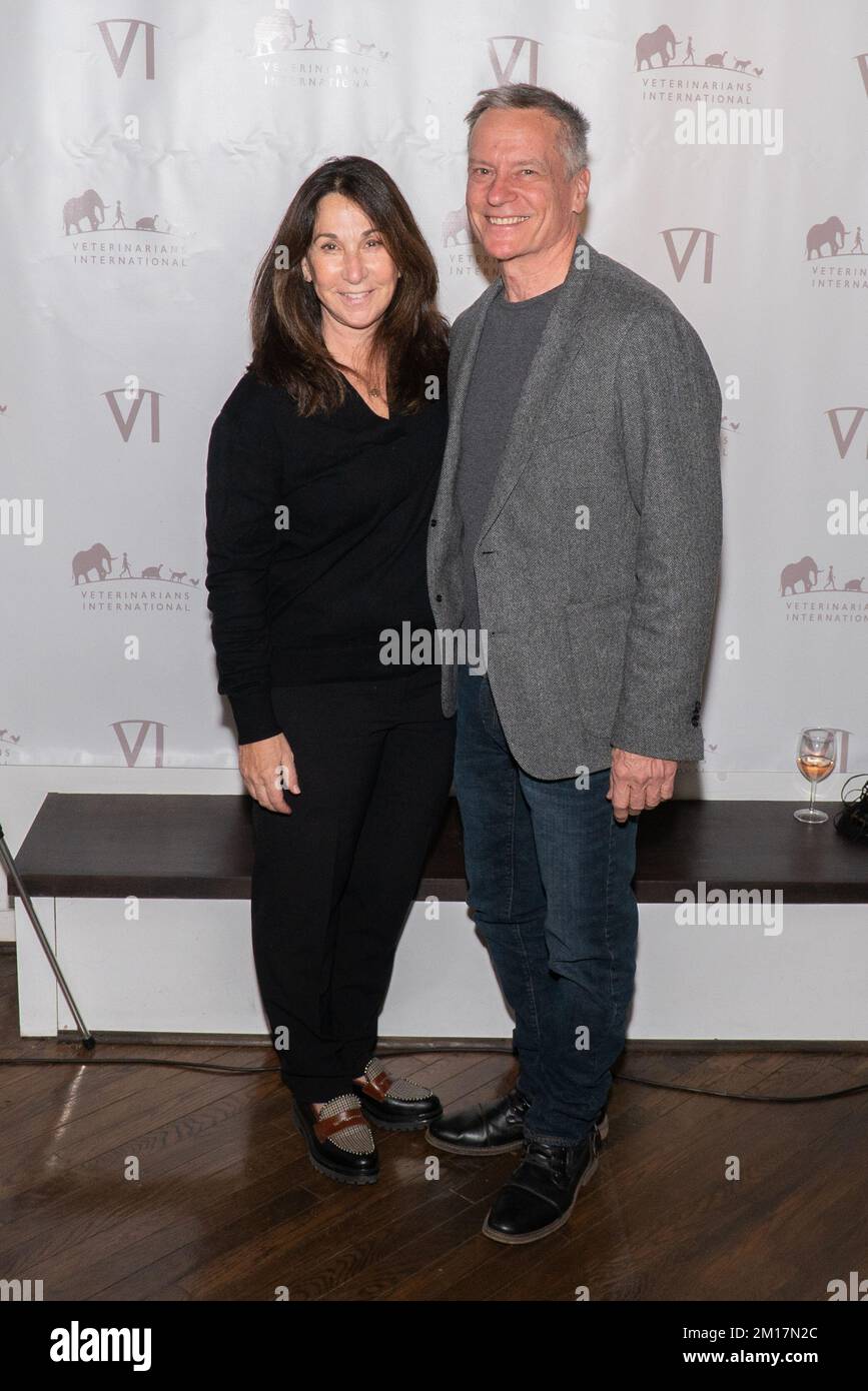 East Hampton, USA. 01st Dec, 2022. Robin Gurin and Doug Greenfield ...