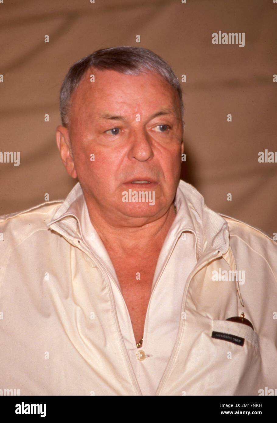 Frank sinatra ultimate event hi-res stock photography and images - Alamy