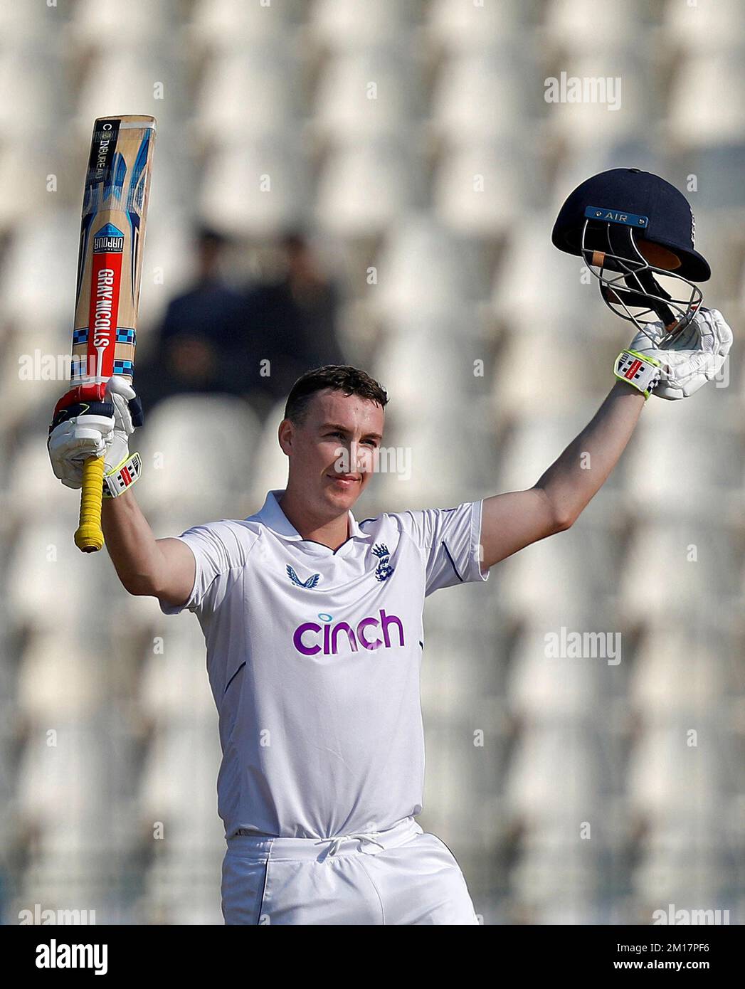 Harry brook test cricket hi-res stock photography and images - Alamy