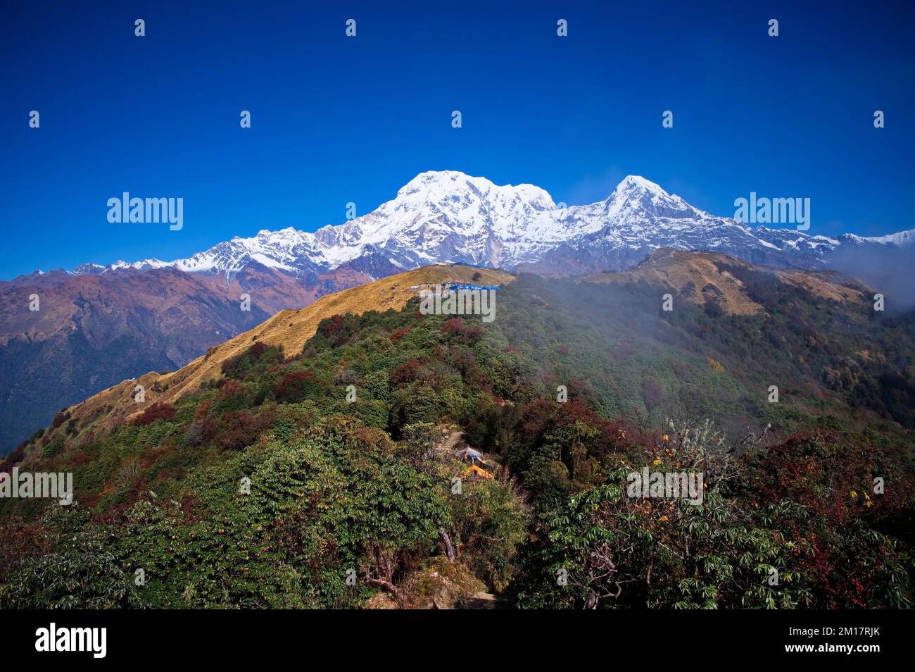 Scenic view at Annapurna massif in Himalaya mountains, Nepal Stock ...