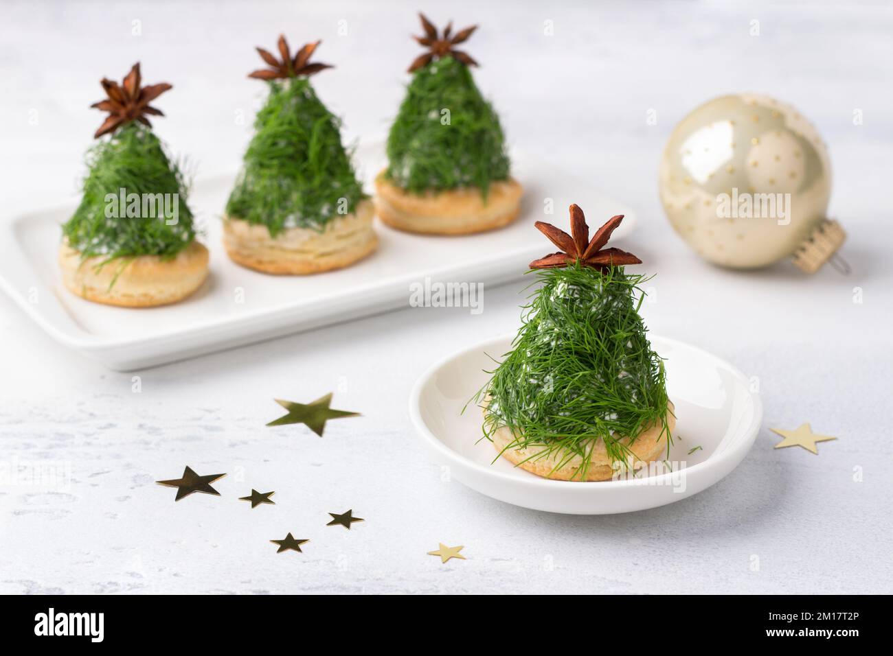 Christmas canapes hi-res stock photography and images - Alamy