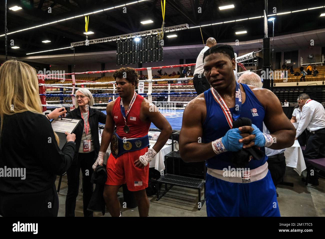 Lubbock, TX, USA. 10th Dec, 2022. Ali Feliz (red) of Bethel, CT and ...