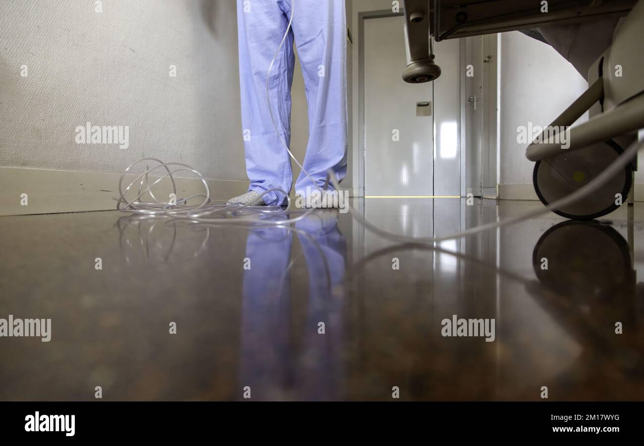 Detail of sick patient in a hospital, respiratory infection Stock Photo ...