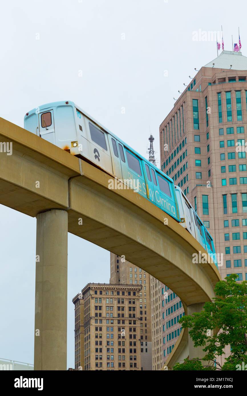 The Detroit People Mover is an elevated and automated rail system in ...