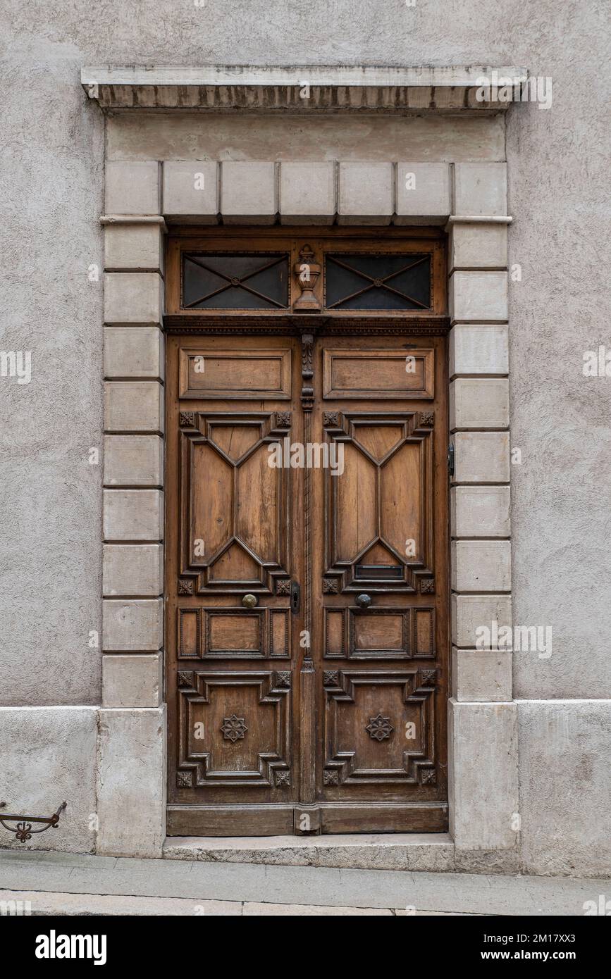 Old carved wooden entrance door Stock Photo - Alamy