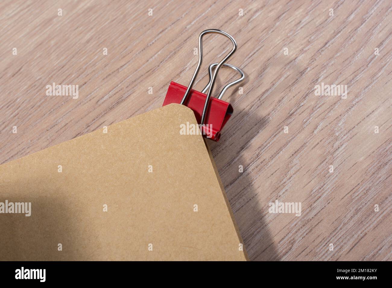 Paper clip pattern hi-res stock photography and images - Alamy