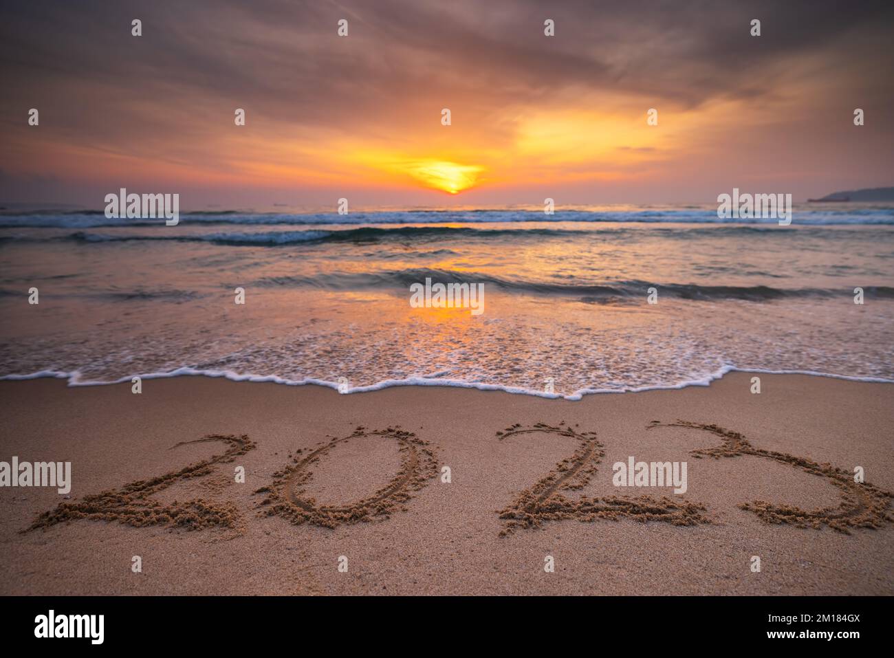 2023 lettering hi-res stock photography and images - Alamy