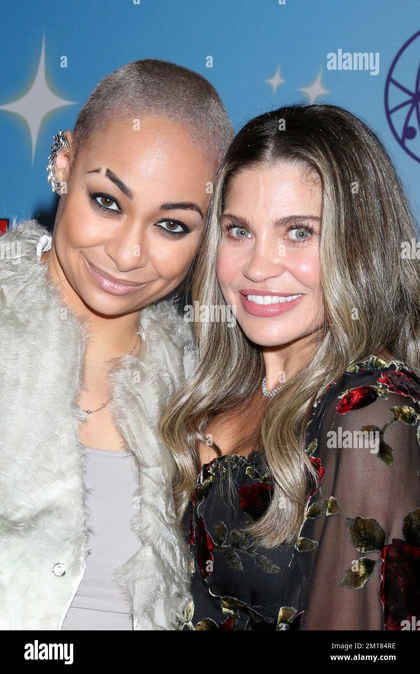 LOS ANGELES - DEC 10: Raven-Symone, Danielle Fishel at the 2022 Childrens and Family Emmy ...
