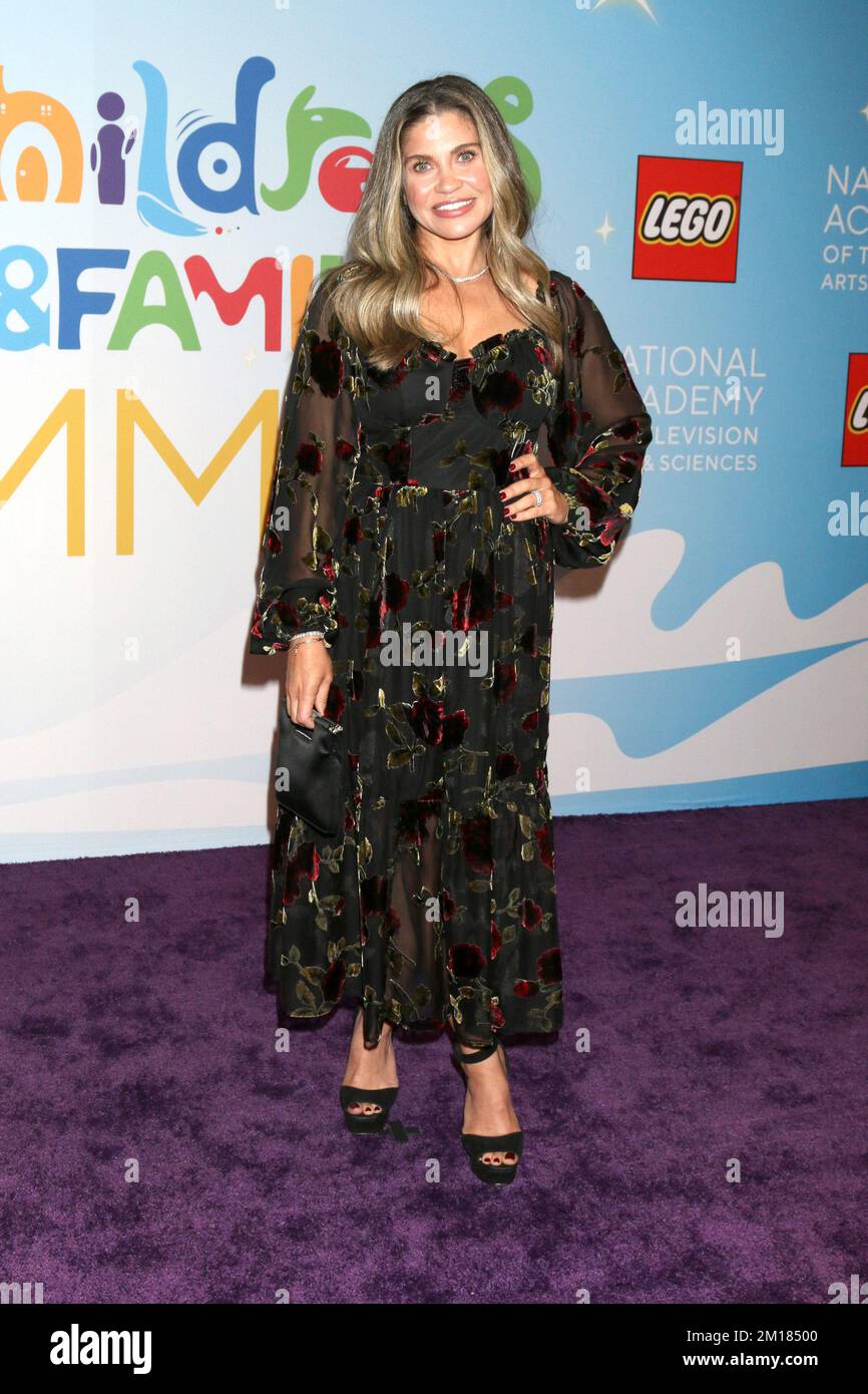 LOS ANGELES - DEC 10: Danielle Fishel at the 2022 Childrens and Family ...