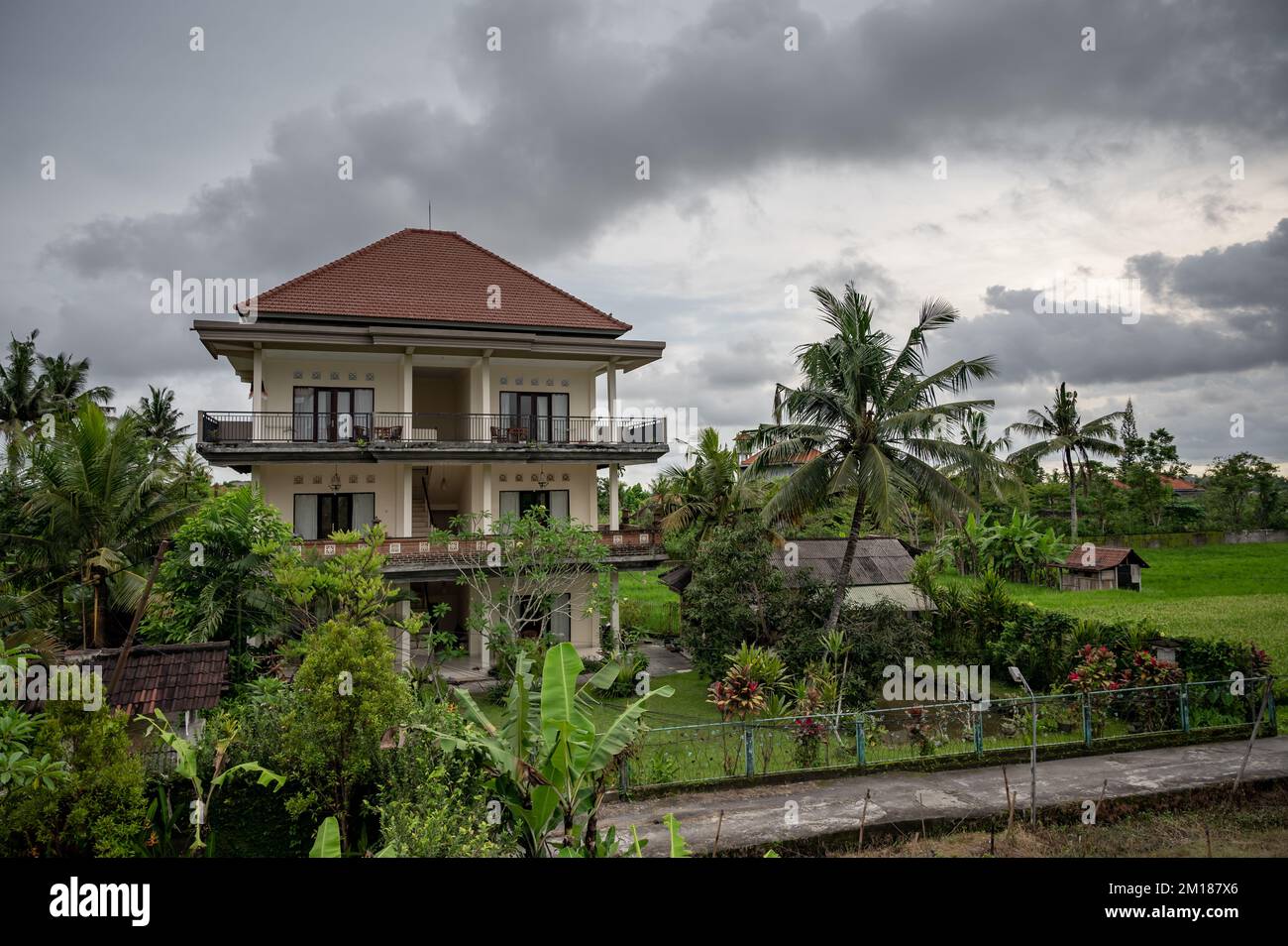 Bali Island houses, traditional architecture of Bali Island's houses in ...