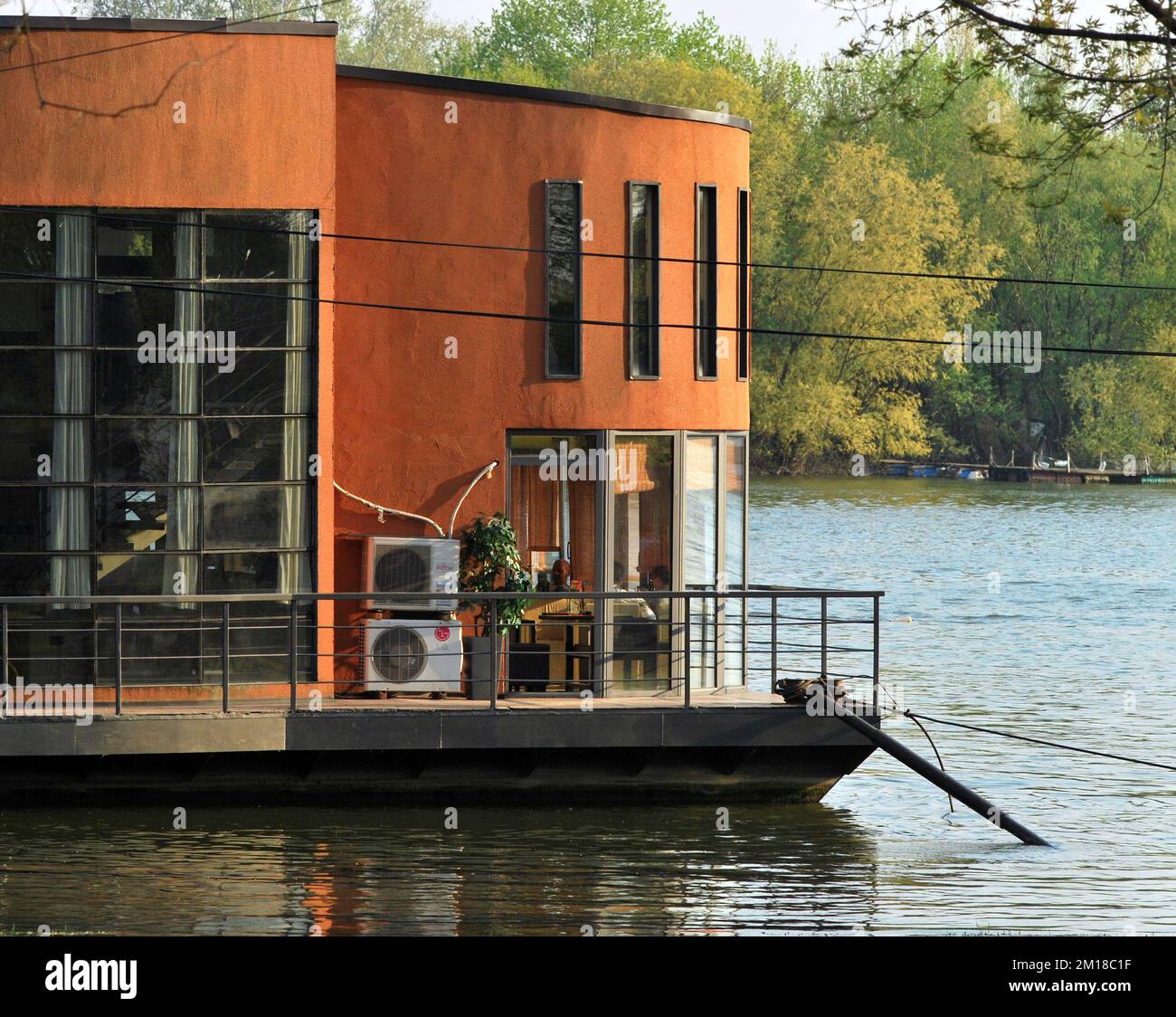 Floating houses on the Sava river of Belgrade Stock Photo - Alamy
