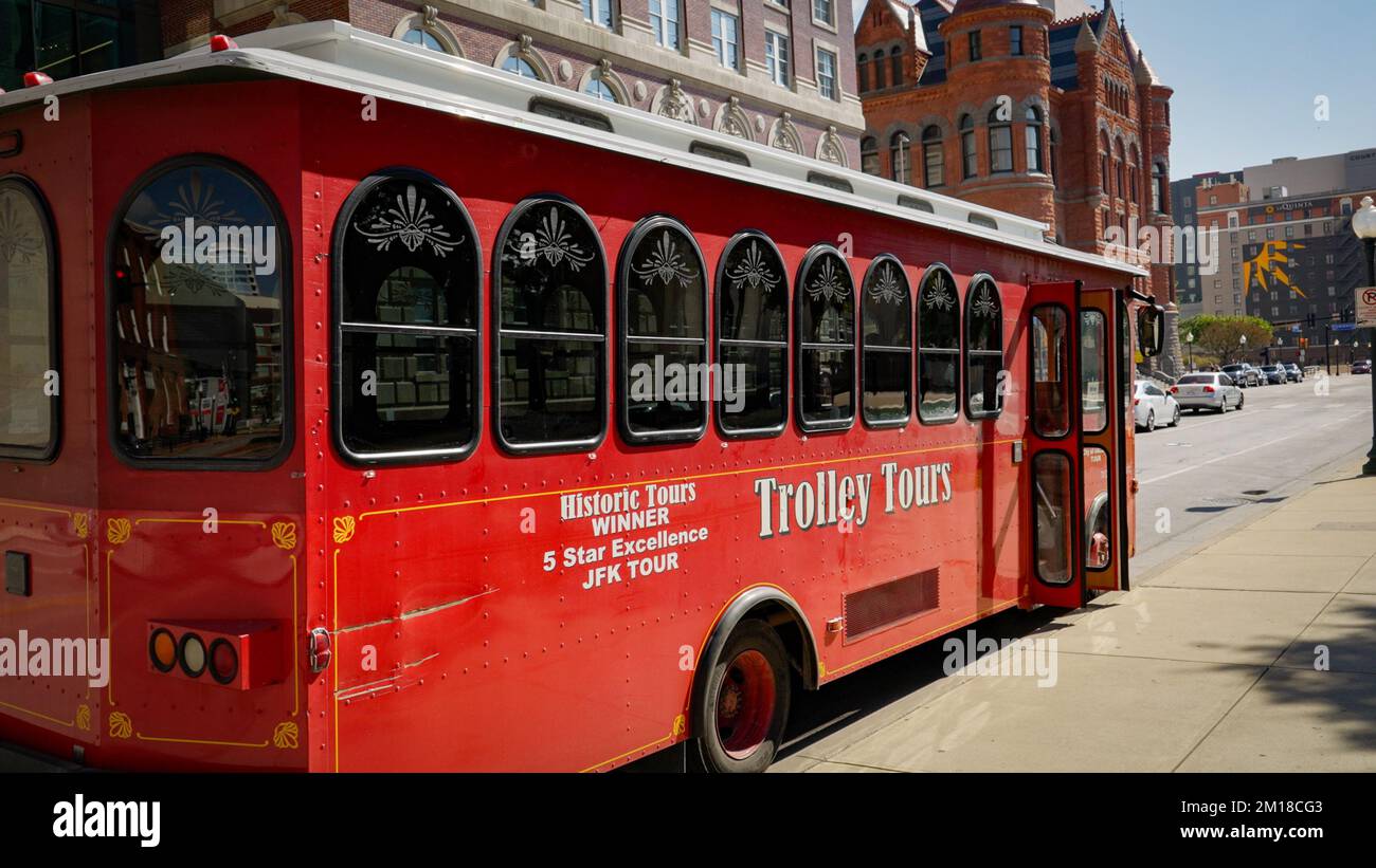 Dallas texas trolley hi-res stock photography and images - Alamy
