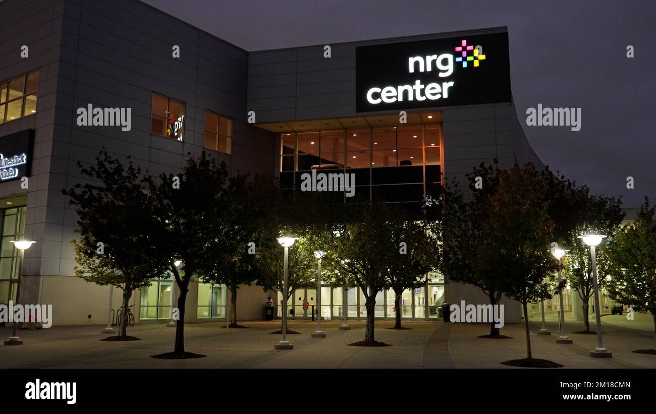 NRG Stadium Houston - home of the Houston Texans Football Team ...