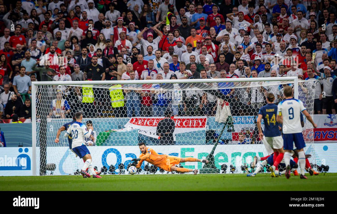 Doha, Qatar. 10th Dec, 2022. Torwart Hugo Lloris (FRA) England - France ...