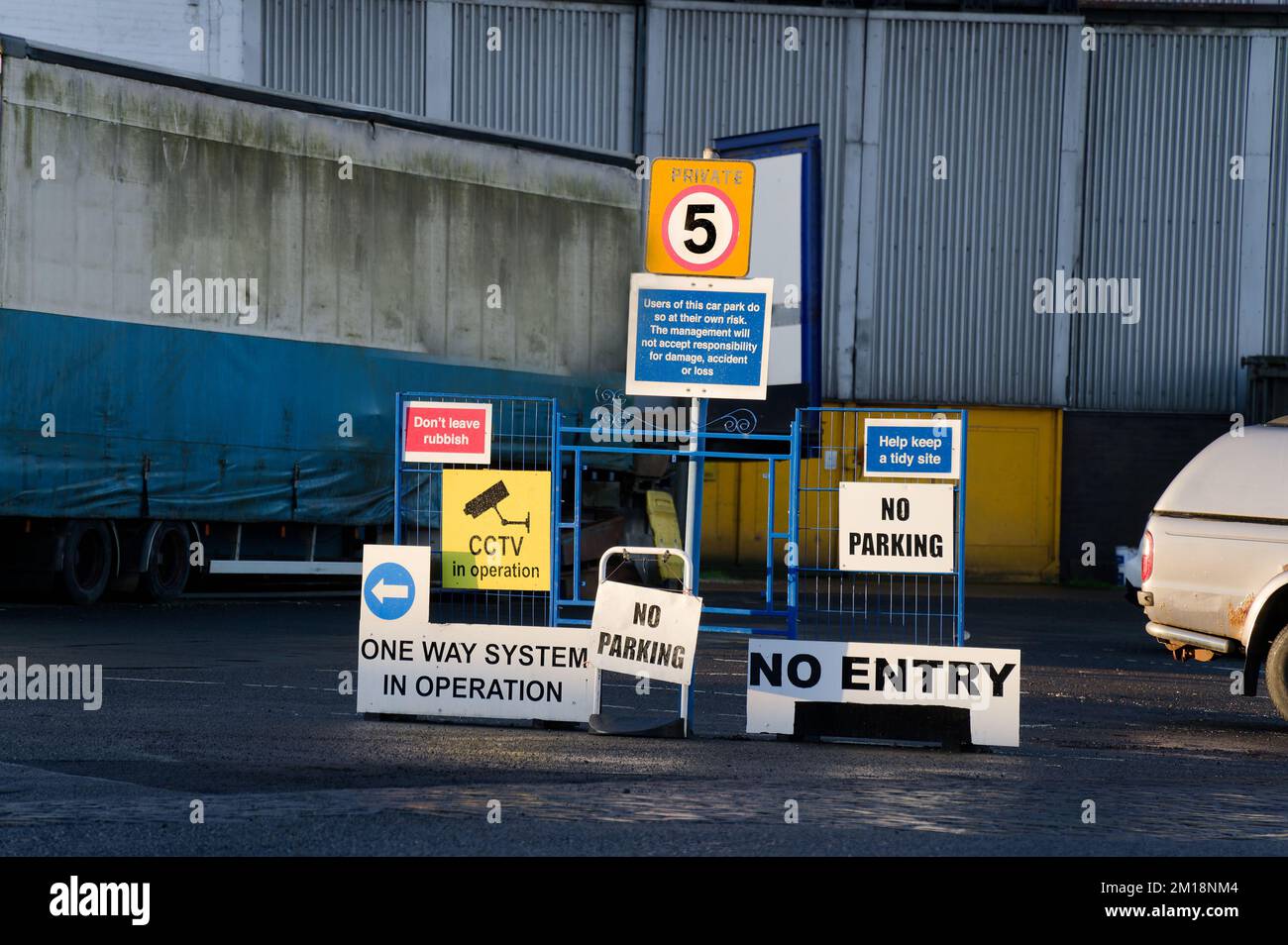 No entry and speed limit sign at car park entrance Stock Photo - Alamy