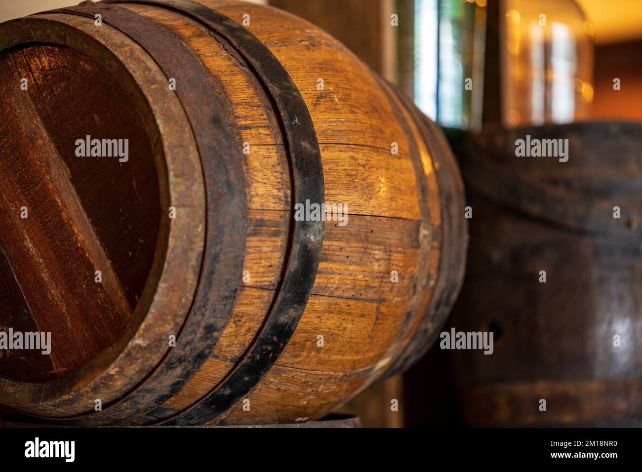 Barrel top background hi-res stock photography and images - Alamy