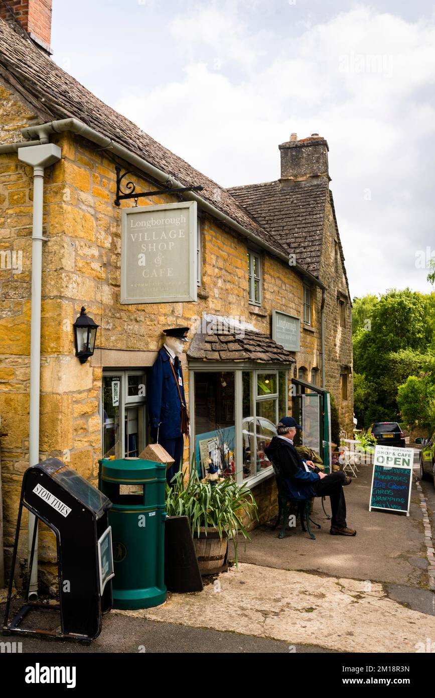 Longborough village shop and cafe hi-res stock photography and images ...