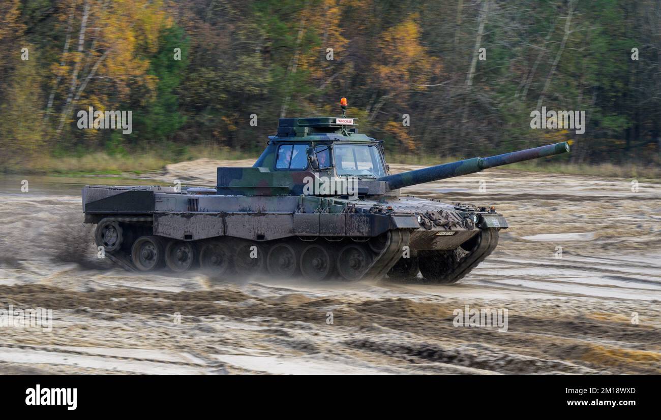 Munster, Germany. 24th Nov, 2022. The Bundeswehr is currently training ...