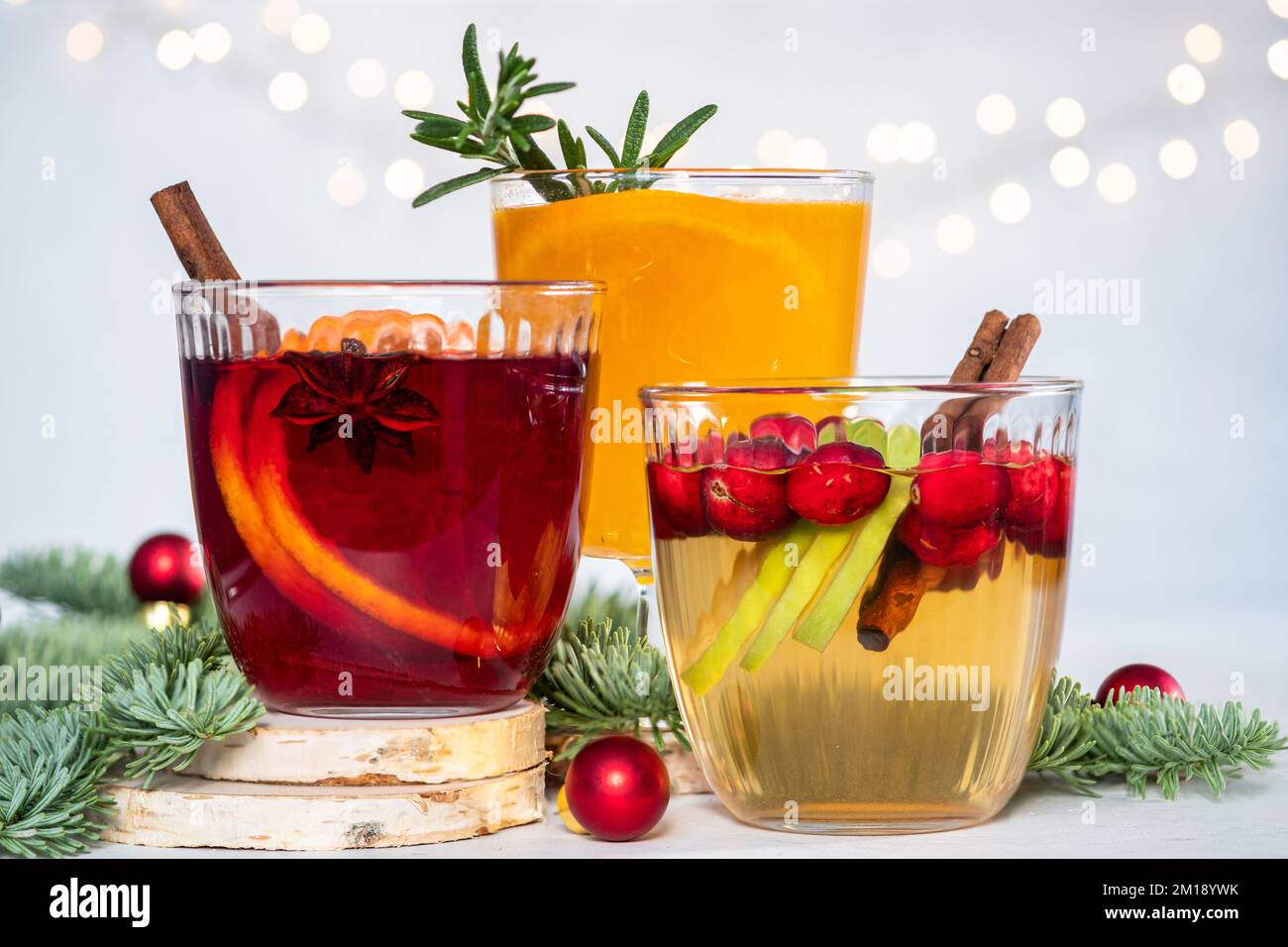 Sangria or Mulled wine with Apple, cranberry and orange for Christmas ...