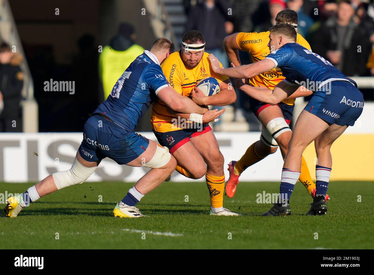 Rob Herring #2 of Ulster Rugby runs at Jean-Luc Du Preez #6 of Sale ...