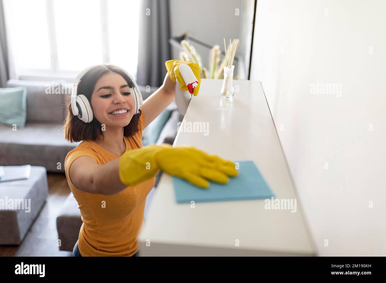 Dust sprayer hi-res stock photography and images - Alamy