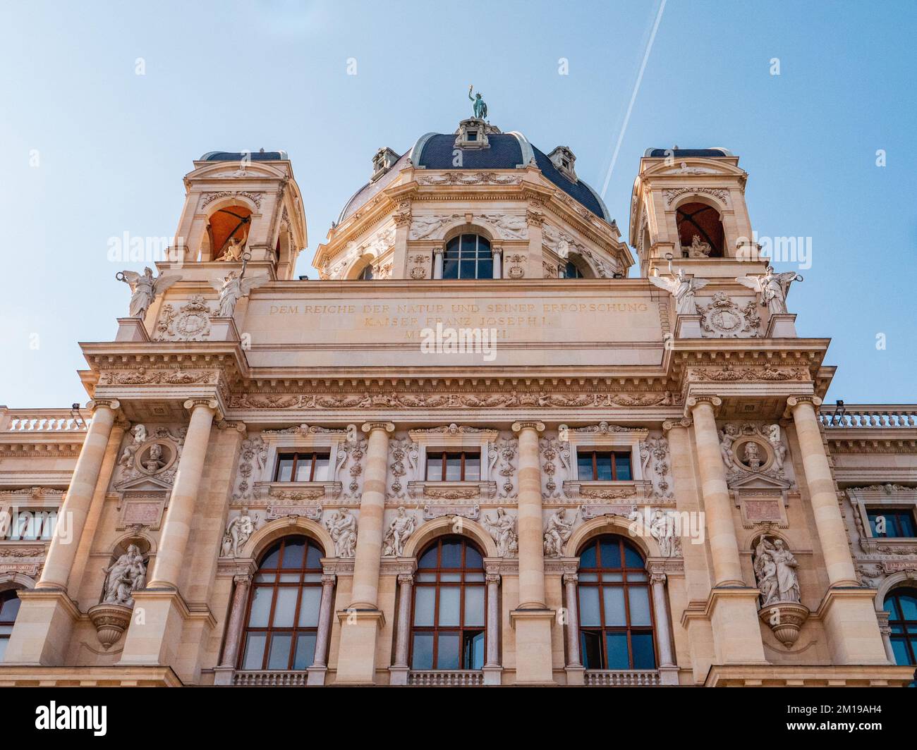 A low angle shot of the historic Museum of Natural History under a ...