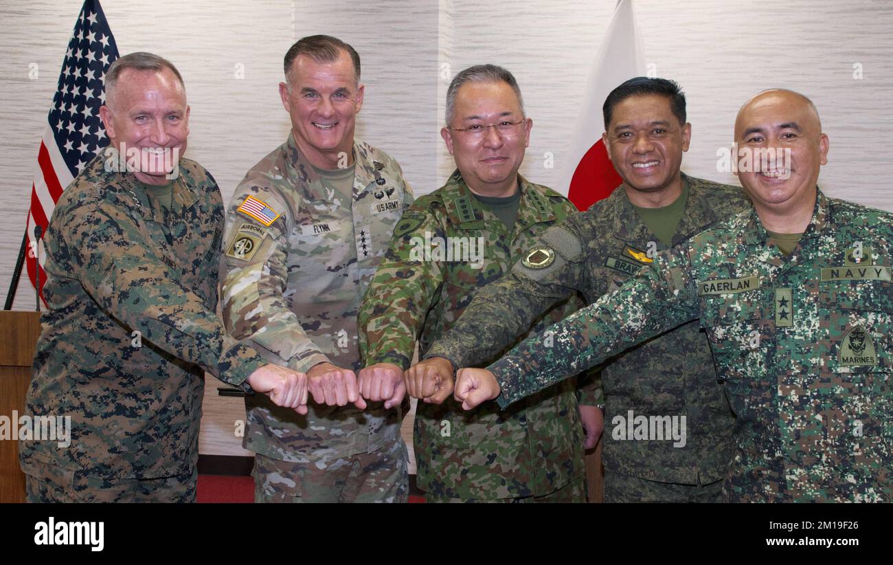 U s army lt gen charles a flynn hi-res stock photography and images - Alamy